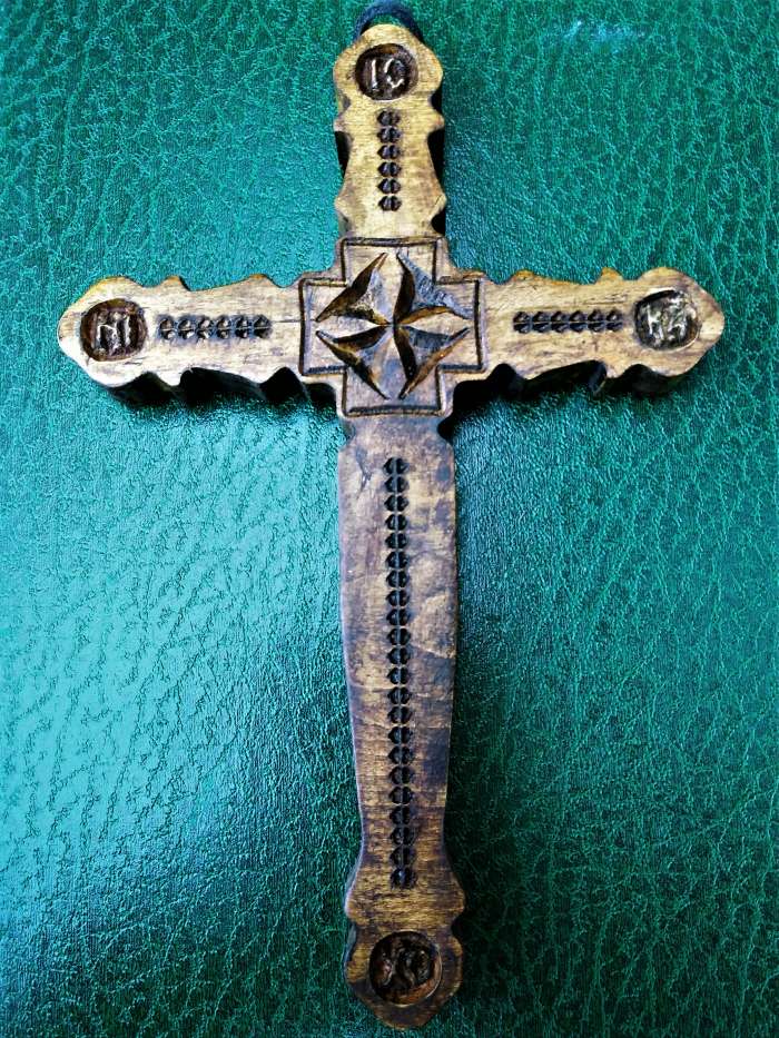 Magazin Crestin Ortodox - Cruce perete 02